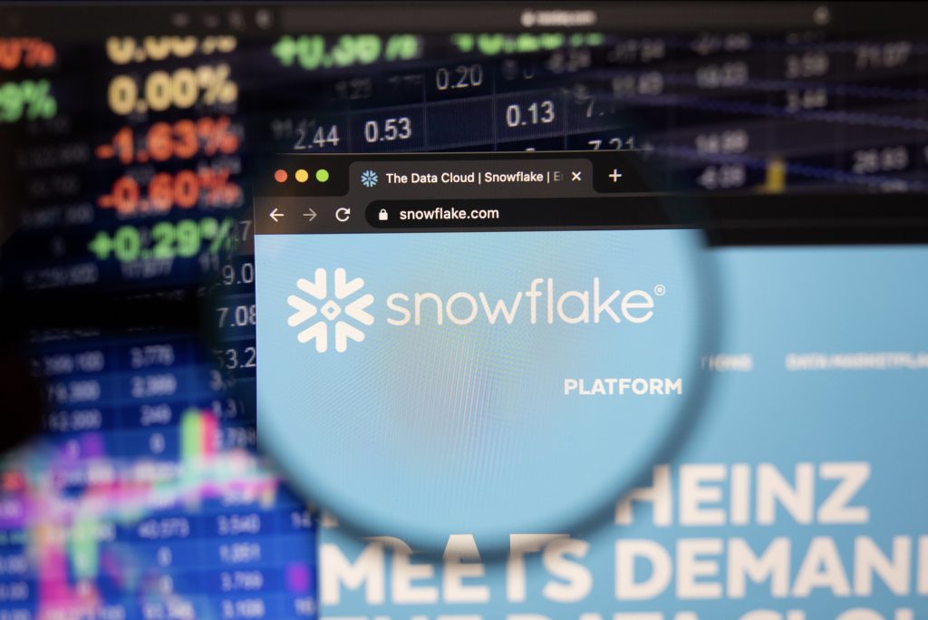 Breaking Analysis: Snowflake Summit will reveal the future of data apps...here's our take ...